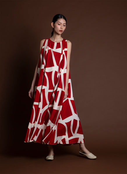 KAAREM - Culantro Six-Panel Maxi Tent Dress - Red Lá Găng Leaf Print