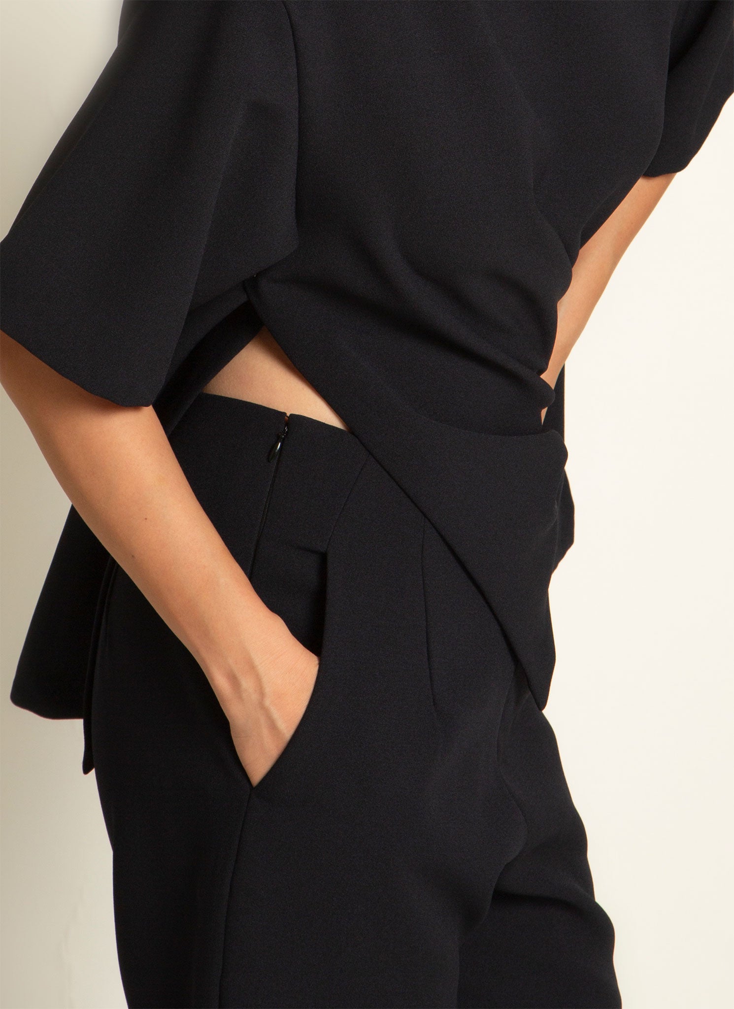 KAAREM - Ironwood Overlap Pocket Top - Black Blue