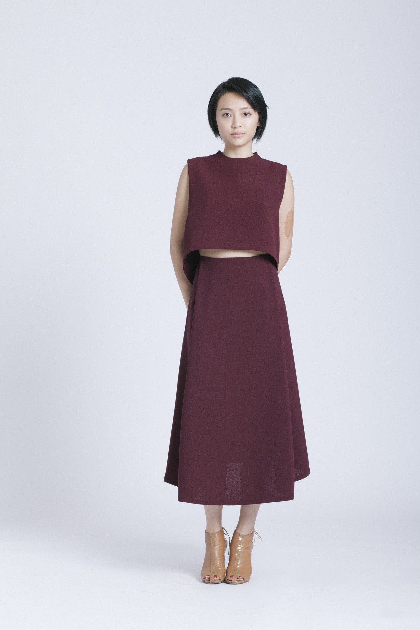 KAAREM - Wind Chime Raised Collar Cropped Top - Burgundy