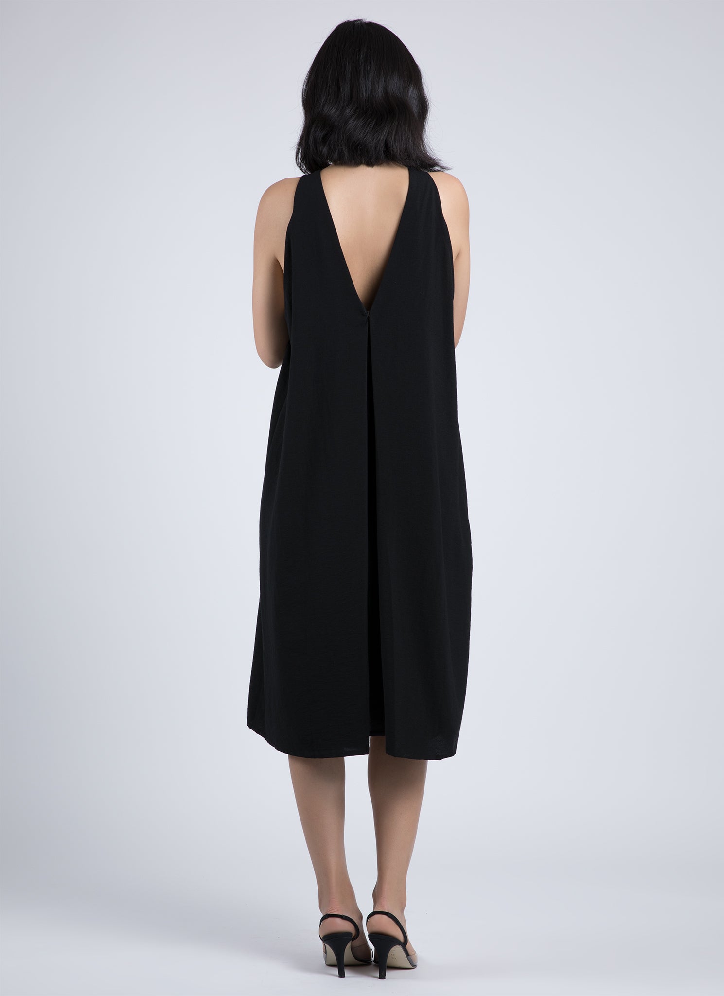KAAREM - Radial Back V Dress - Black