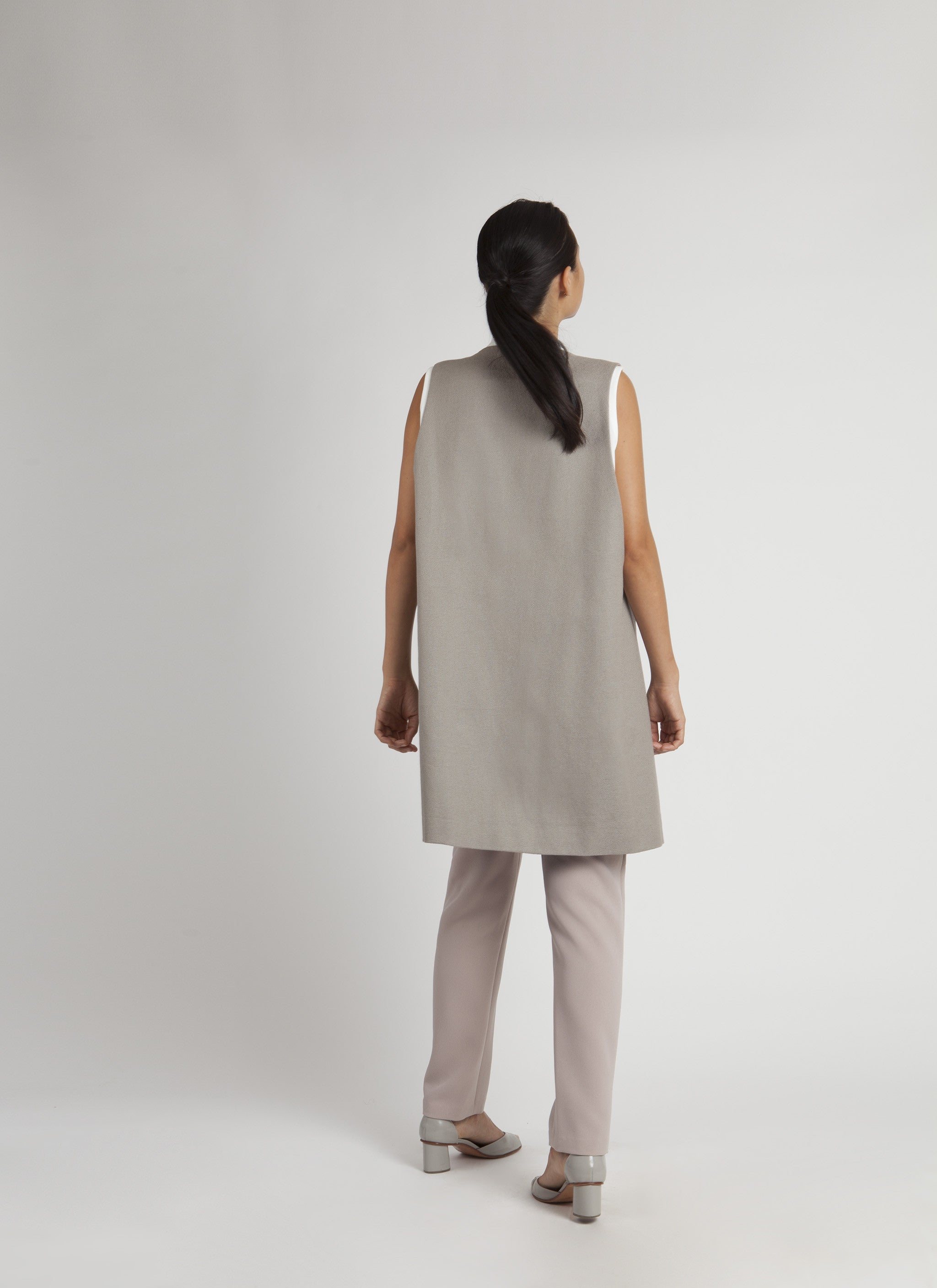 KAAREM - Vein Dropped Arm Pocket Vest Jacket - Light Grey