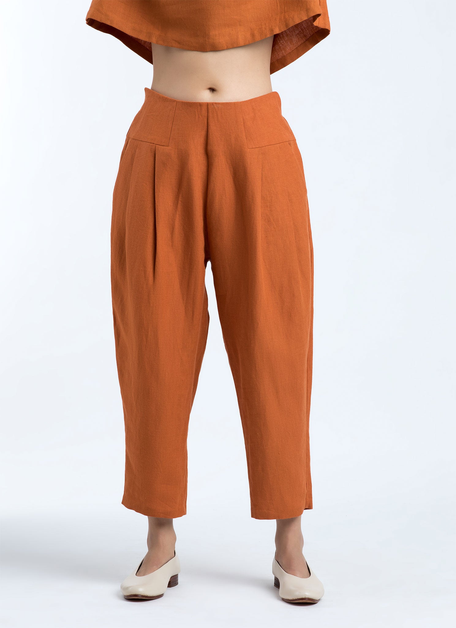 KAAREM - Ceiba Relaxed Pleated Cropped Pant w/Elastic - Red Sand